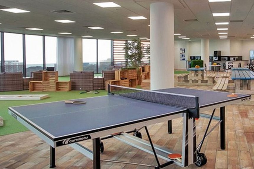 4 Tips For The Perfect Office Break Room | Breakout Design